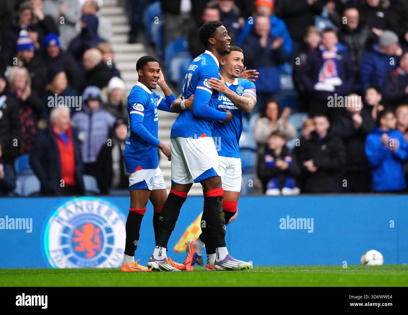 Rangers' Emmanuel Fernandez celebrates scoring their side's first goal ...