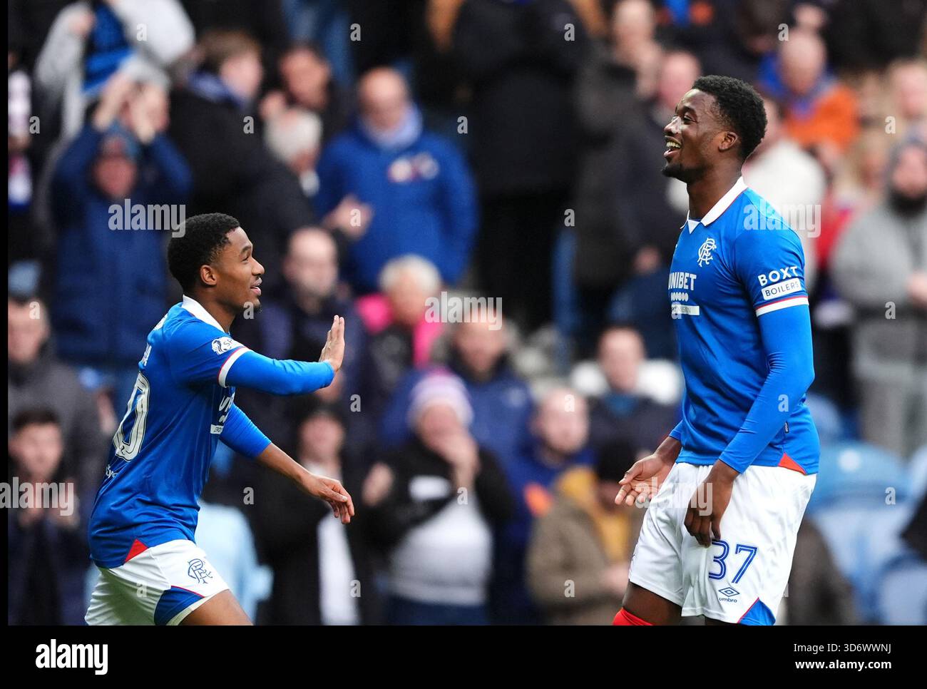 Rangers' Emmanuel Fernandez celebrates scoring their side's first goal ...