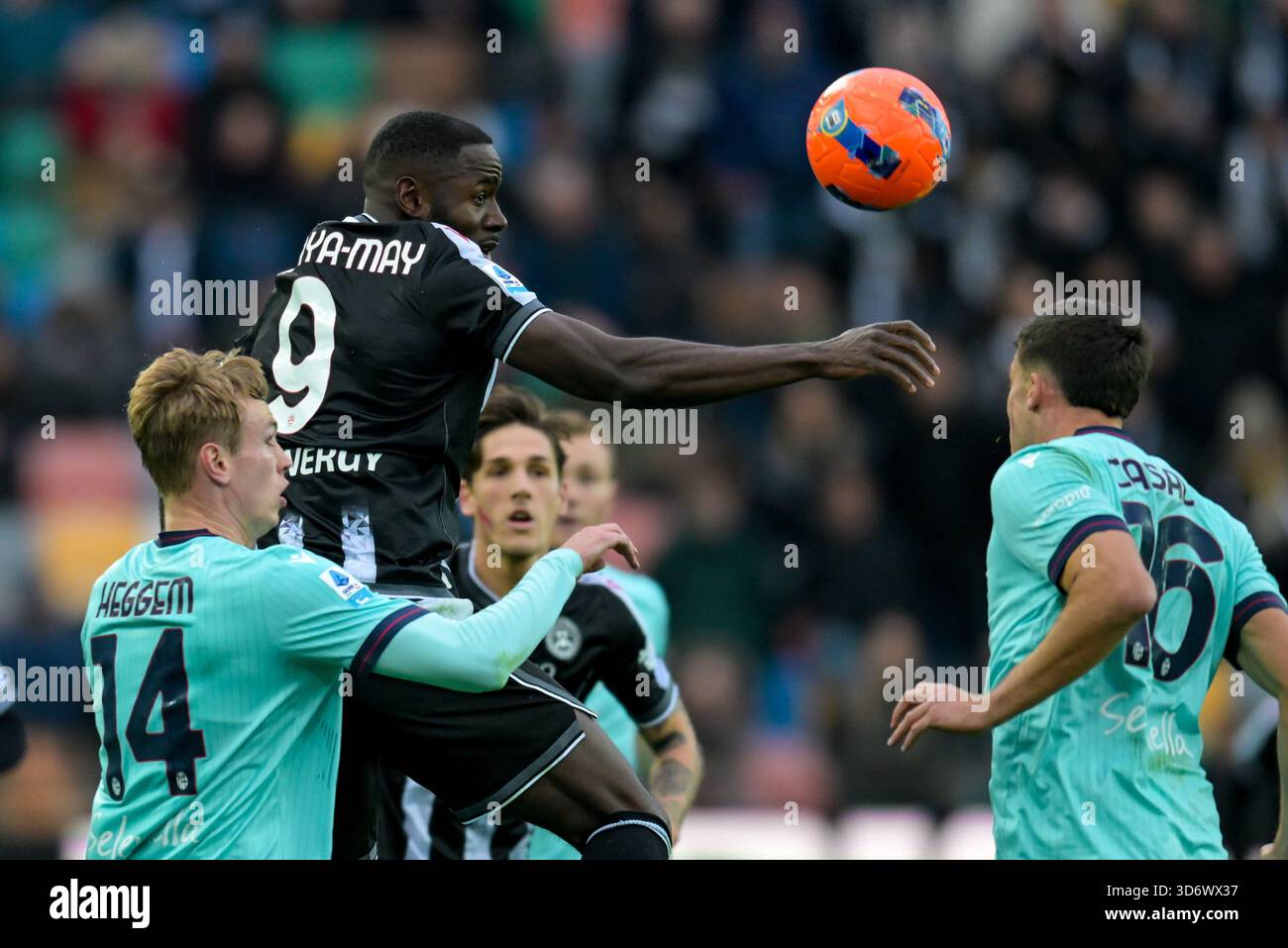 Header of Udinese's Keinan Davis during Udinese Calcio vs Bologna FC ...