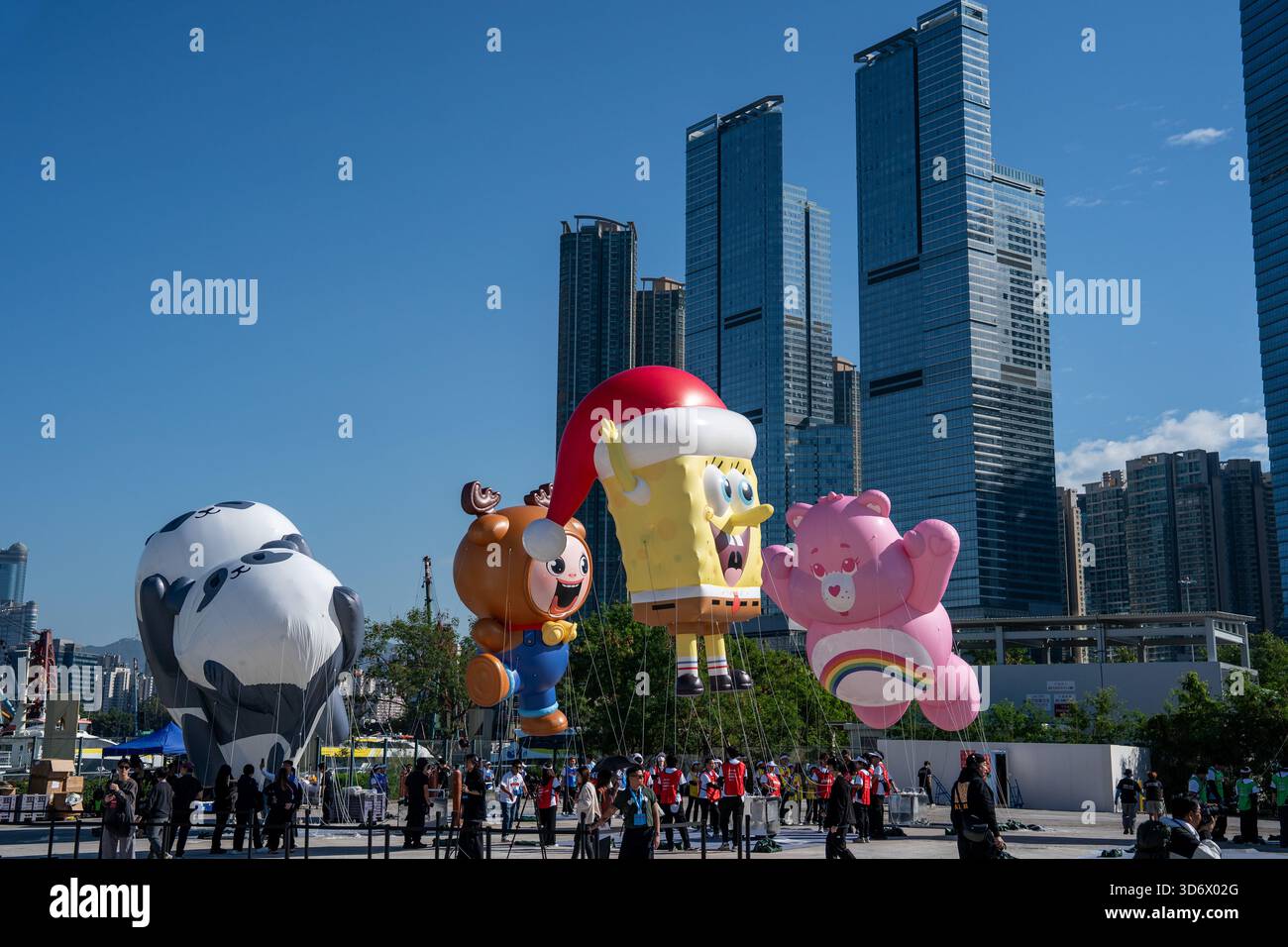 Balloons seen during the Rehearsal for the Merry Ballon parade on ...
