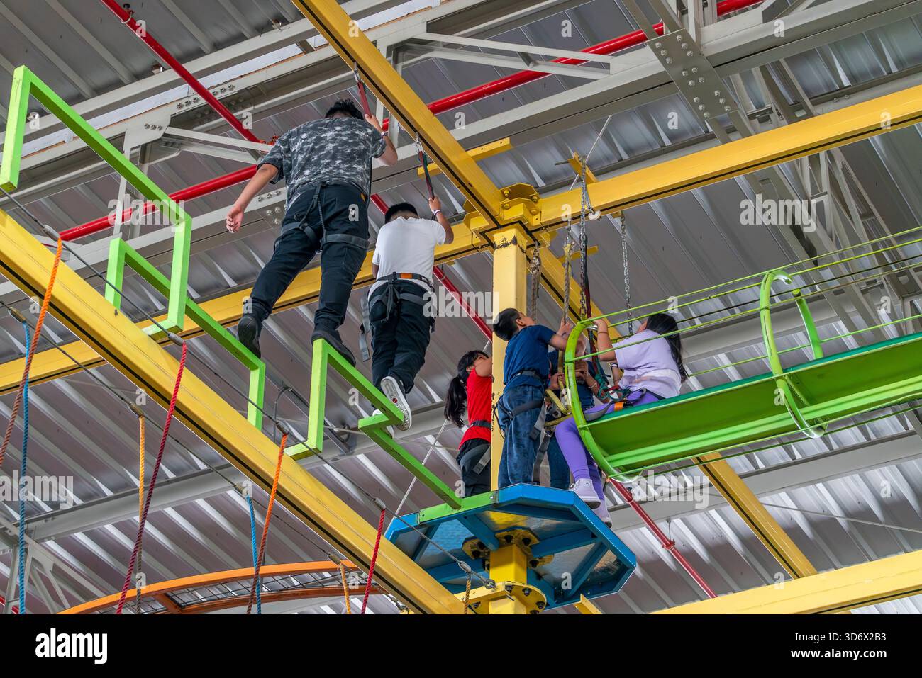 Ropesystem hi-res stock photography and images - Alamy