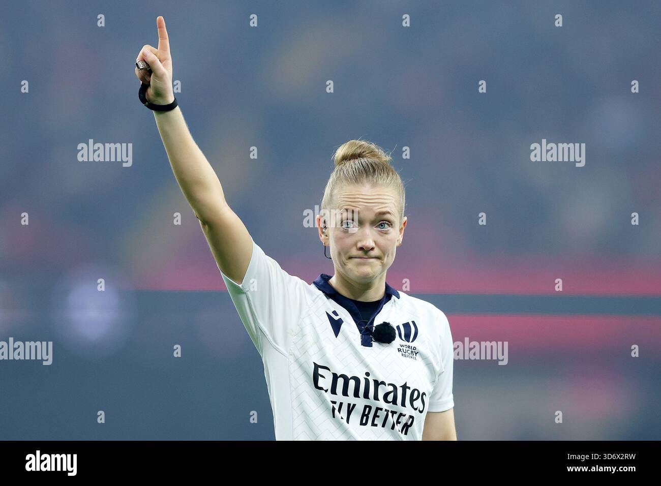 Referee Hollie Davidson during the Quilter Nations Series match at ...