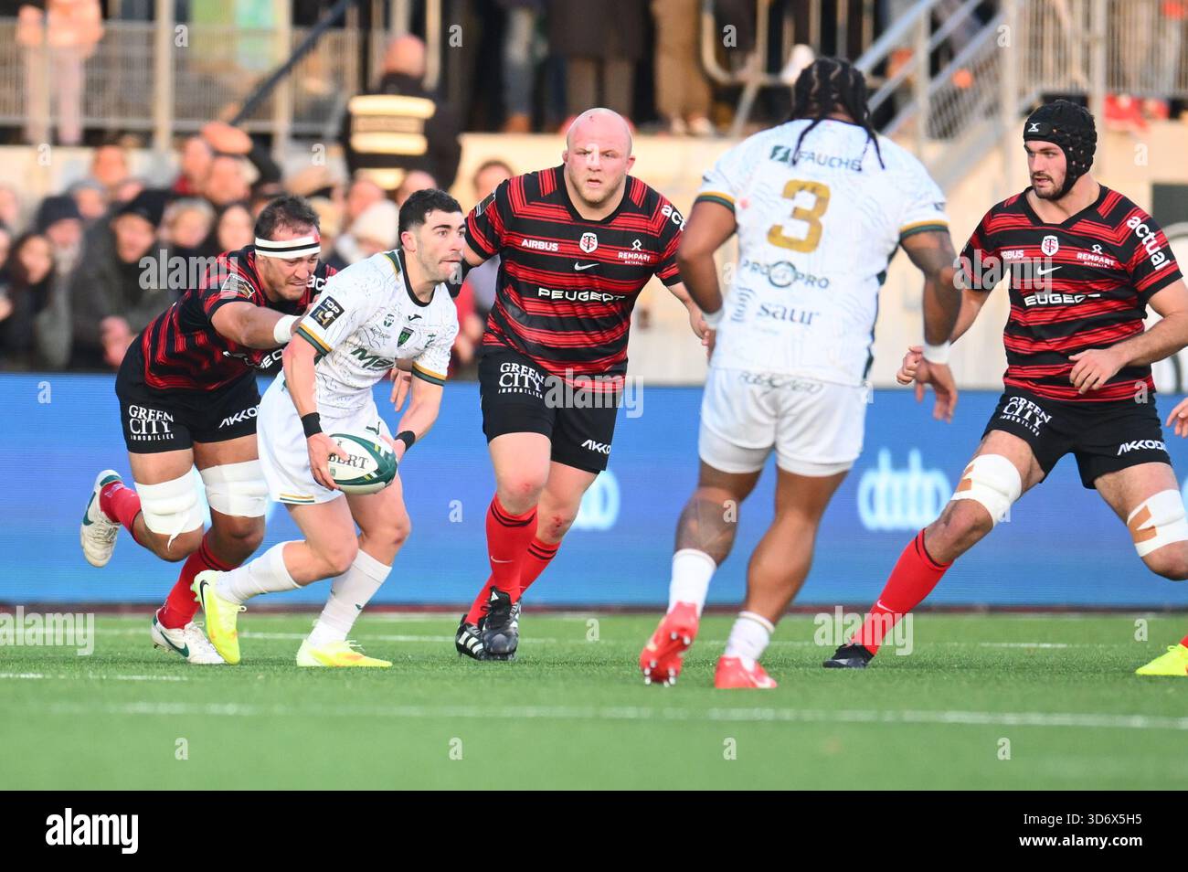 Hugo Zabalza of Montauban and Alexandre Roumat of Stade Toulousain and ...