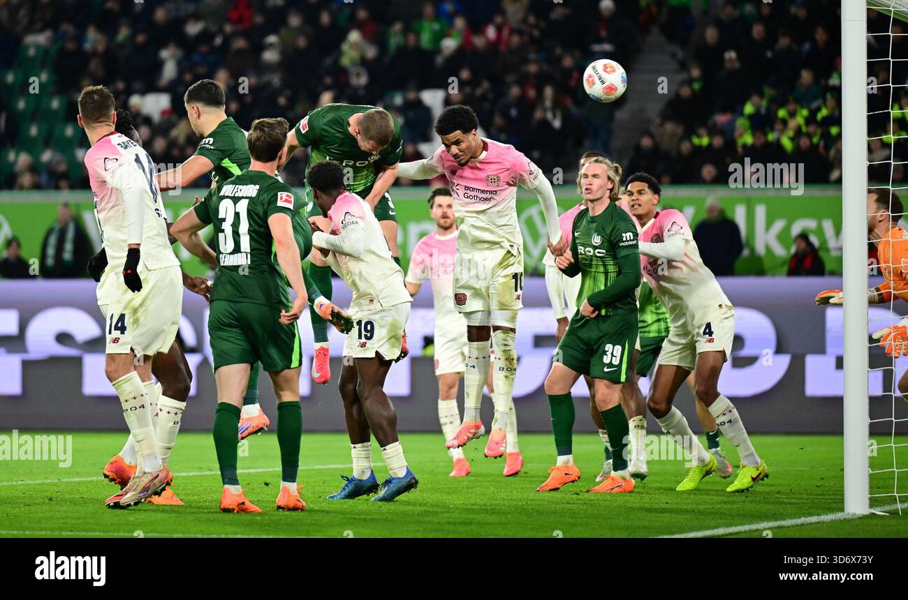 1:3 Goal, v.l. Goal scorer Danis Vavro (Wolfsburg), Malik Tillmann ...