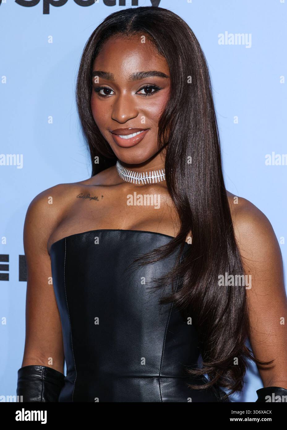 BEVERLY HILLS, LOS ANGELES, CALIFORNIA, USA - NOVEMBER 21: American ...