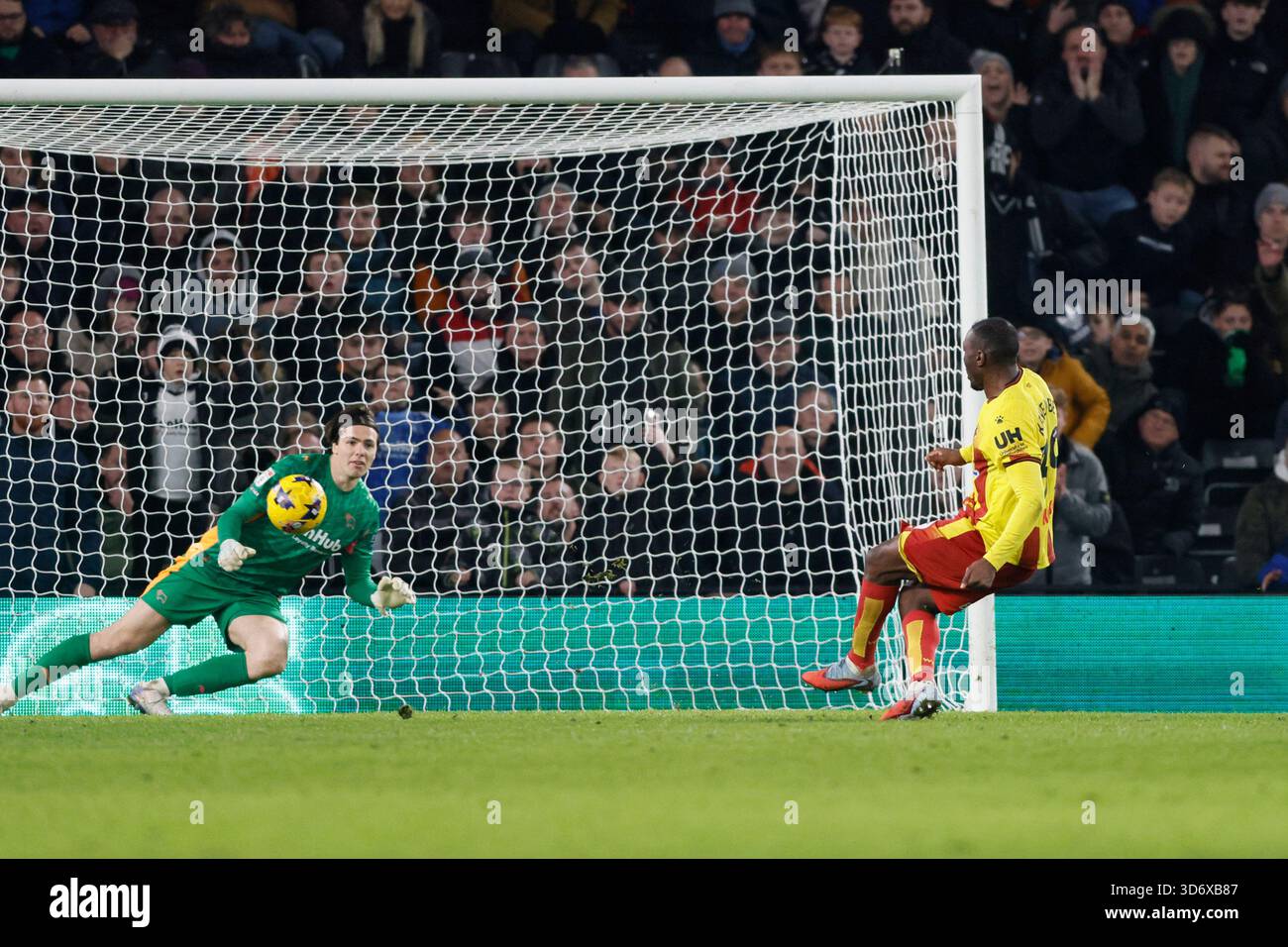 Watford’s Edo Kayembe scores their side's second goal of the game ...