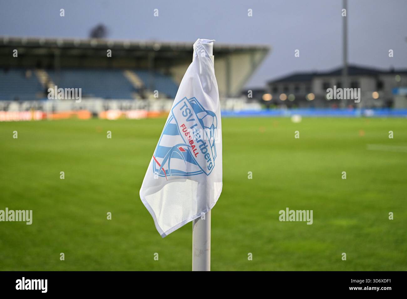 TSV Egger Glas Hartberg and SV Oberbank Ried. High-intensity match ...
