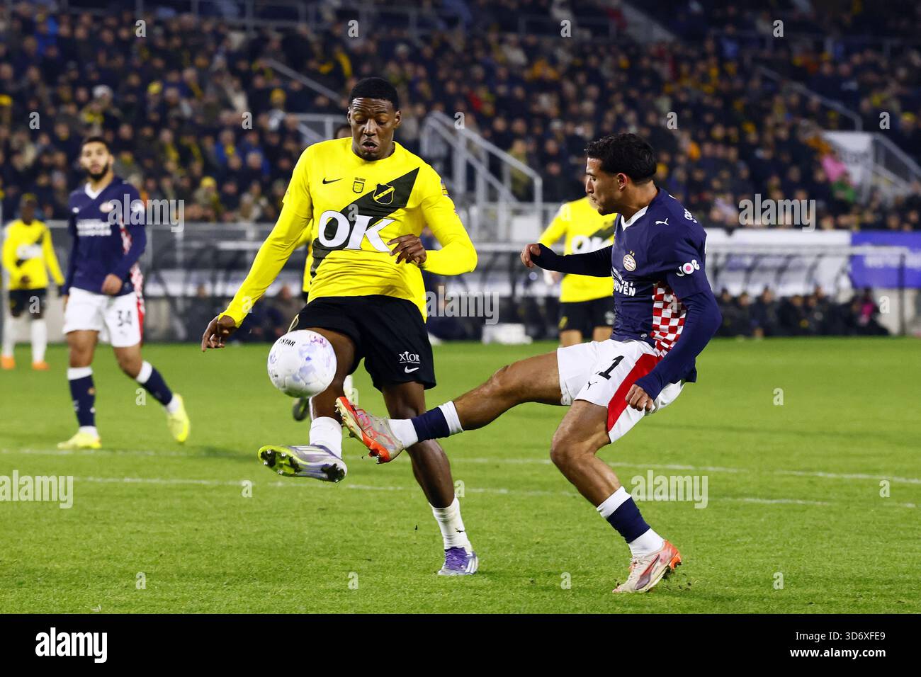 BREDA - (l-r) Cherrion Valerius of NAC Breda, Couhaib Driouech of PSV ...