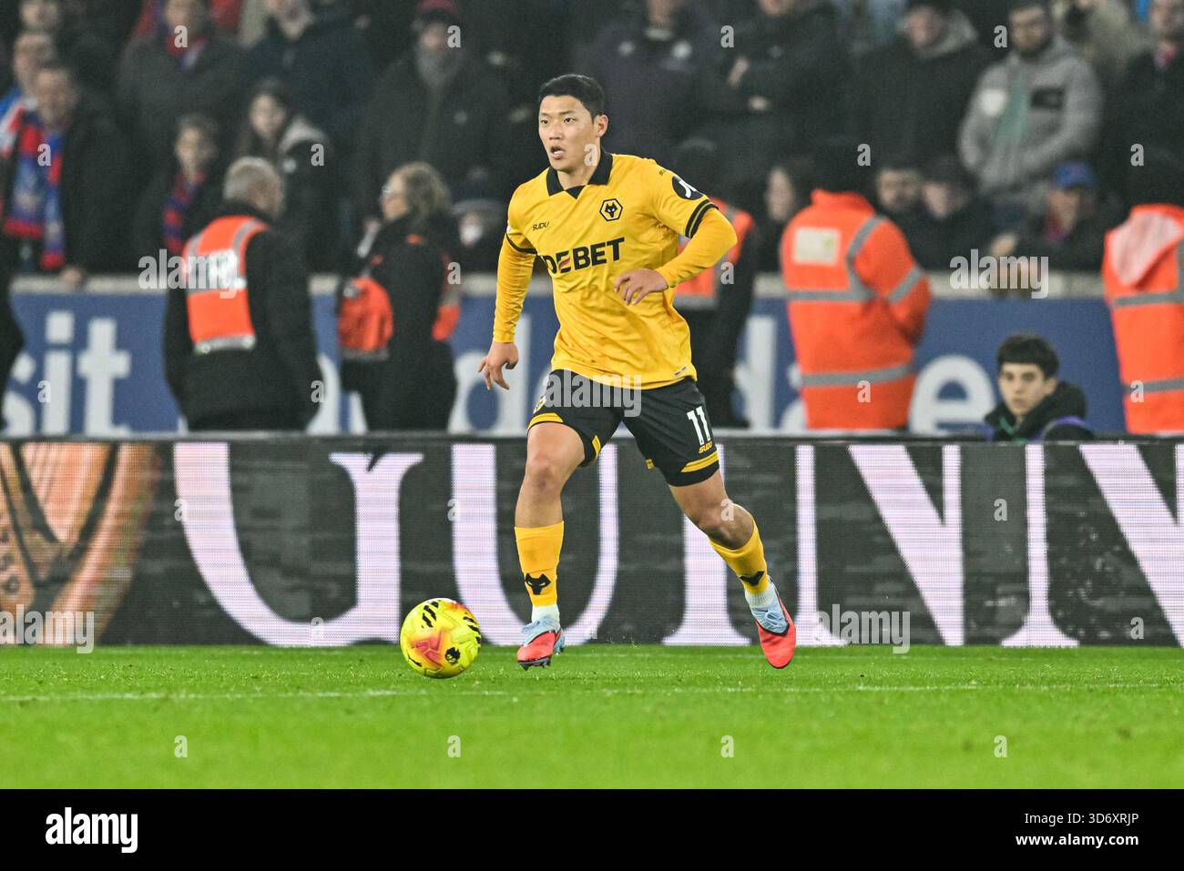 22nd November 2025; Molineux Stadium, Wolverhampton, West Midlands ...