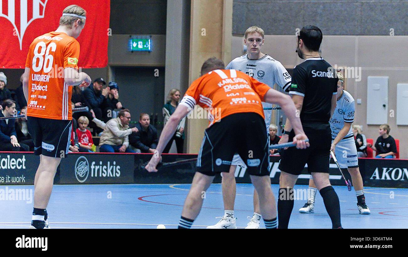 Jönköping, Sweden. 8 August, 2025. Hovslätts center 23 Teddy Hultberg during Mens' Swedish Super ...