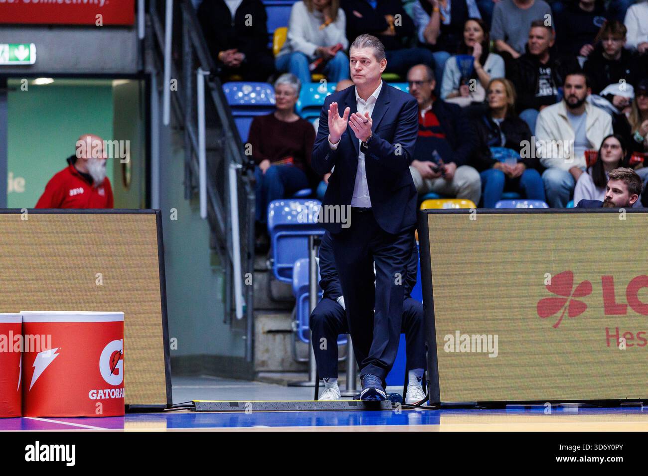 Coach Klaus Perwas (Frankfurt Skyliners) on the sideline Game of the ...
