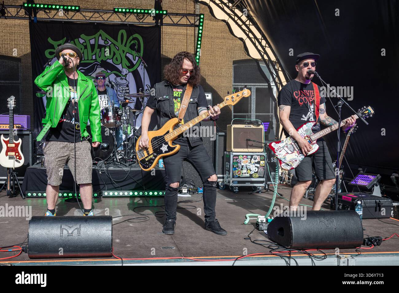Flippipuisto on stage at Punk ja Yäk 2025 urban punk rock festival in ...