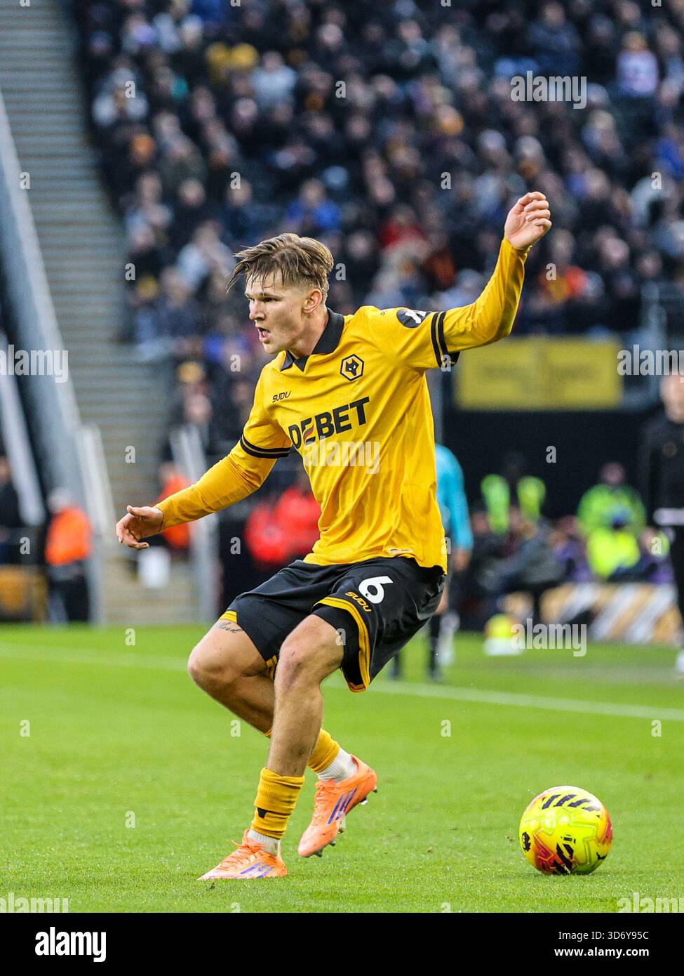 David Moller Wolfe (6 Wolves) on the ball during the Premier League ...