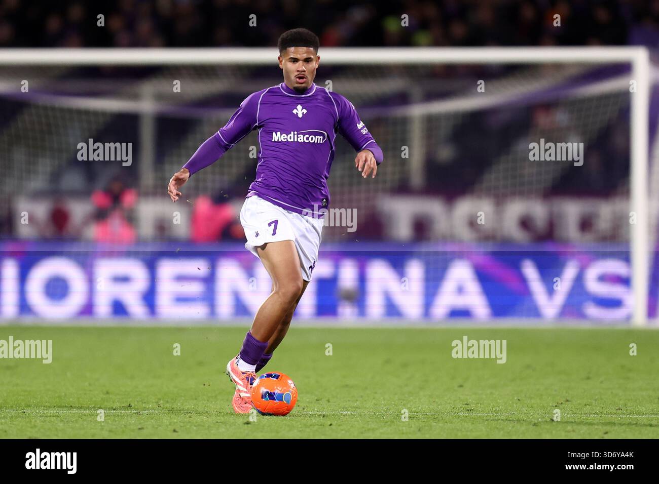 Simon Sohm of Acf Fiorentina in action during the Serie A match ...