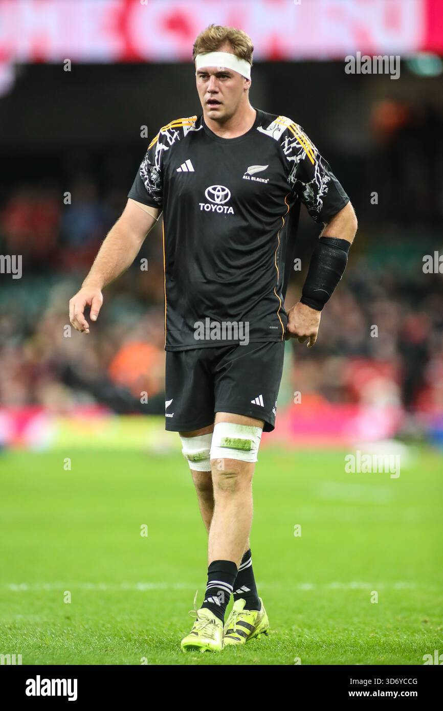 Sam Darry of New Zealand warms-up ahead of the Quilter Nations Series ...