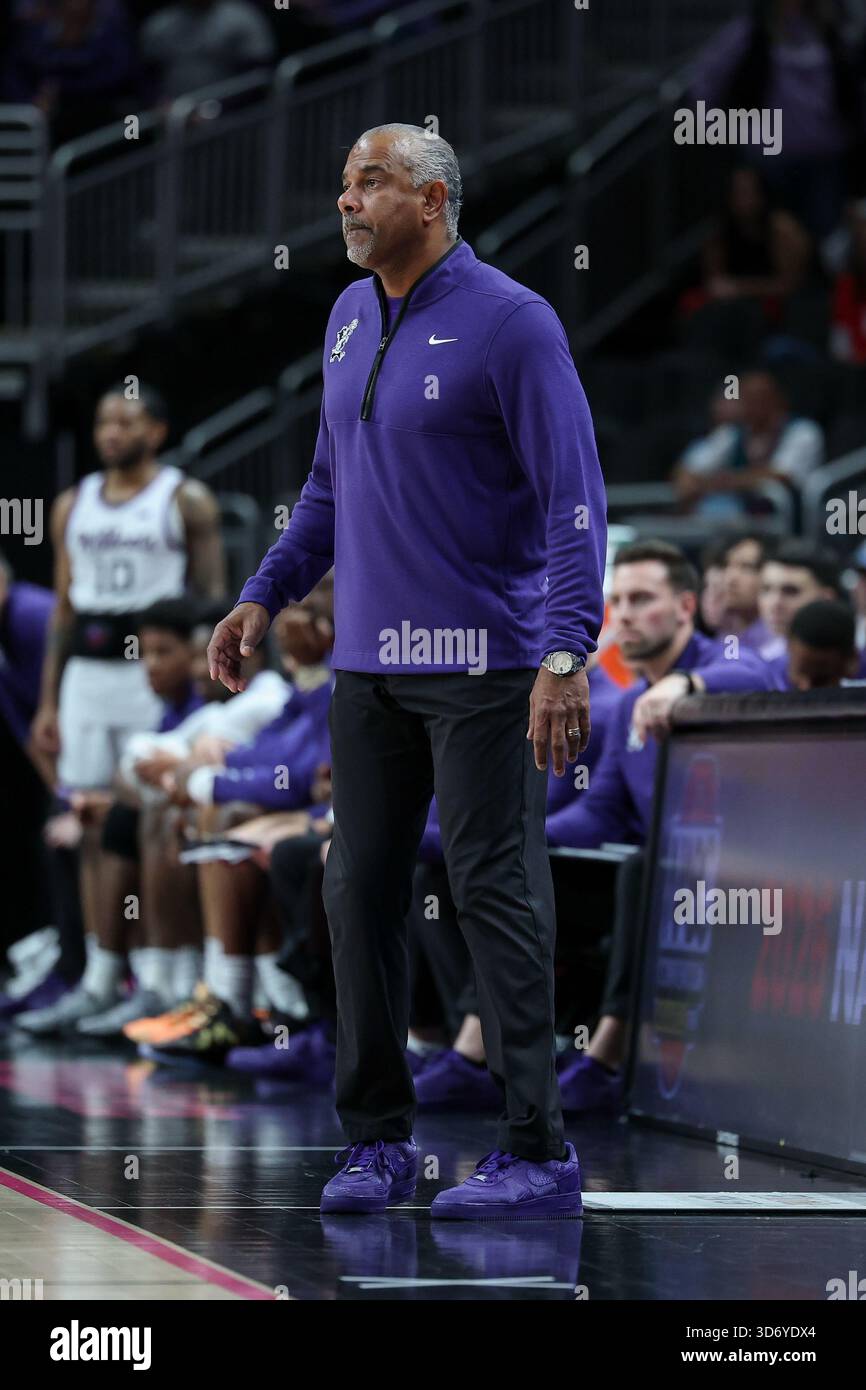 November 21, 2025: Kansas State Wildcats head coach Jerome Tang looks ...