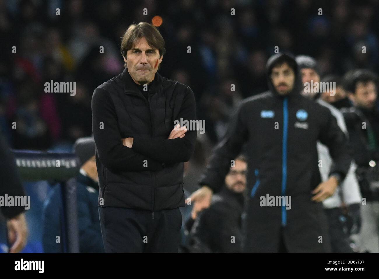 Antonio Conte Coach coach of SSC Napoli look on during the Serie A ...