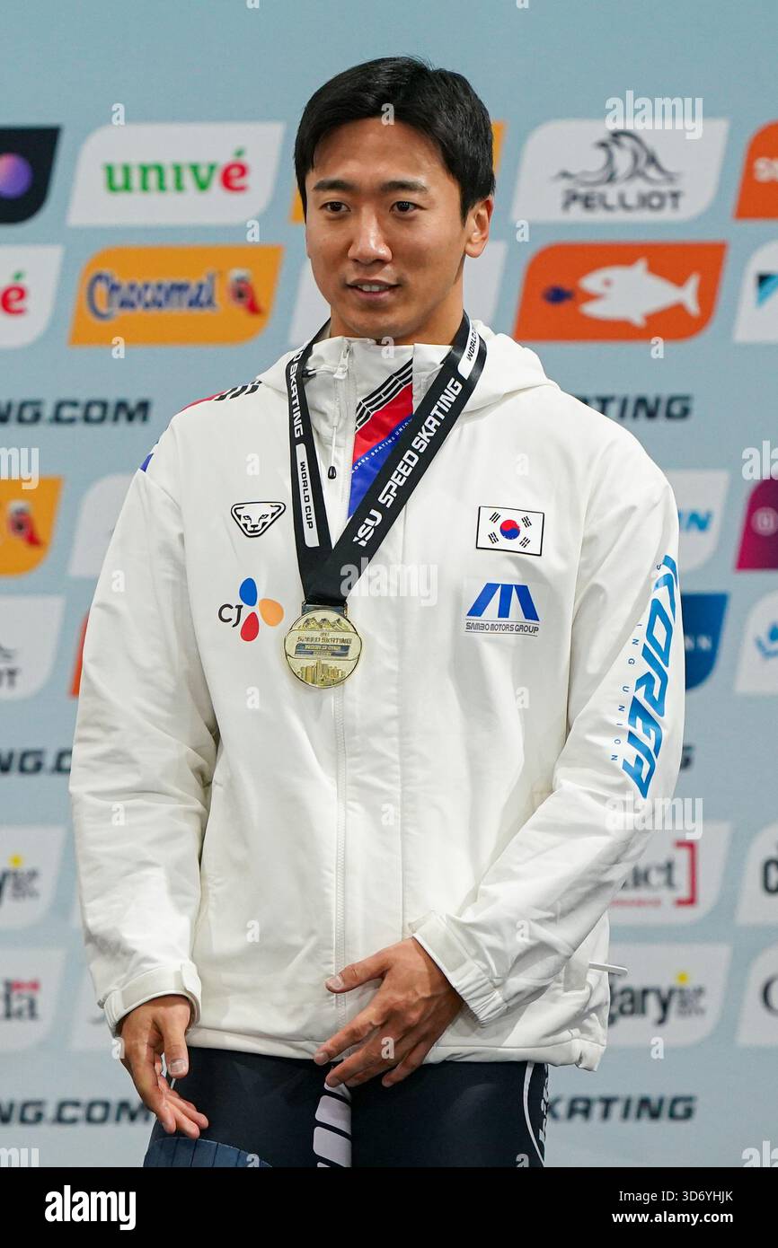 CALGARY, CANADA - NOVEMBER 22: Jun-Ho Kim of Republic of Korea during ...