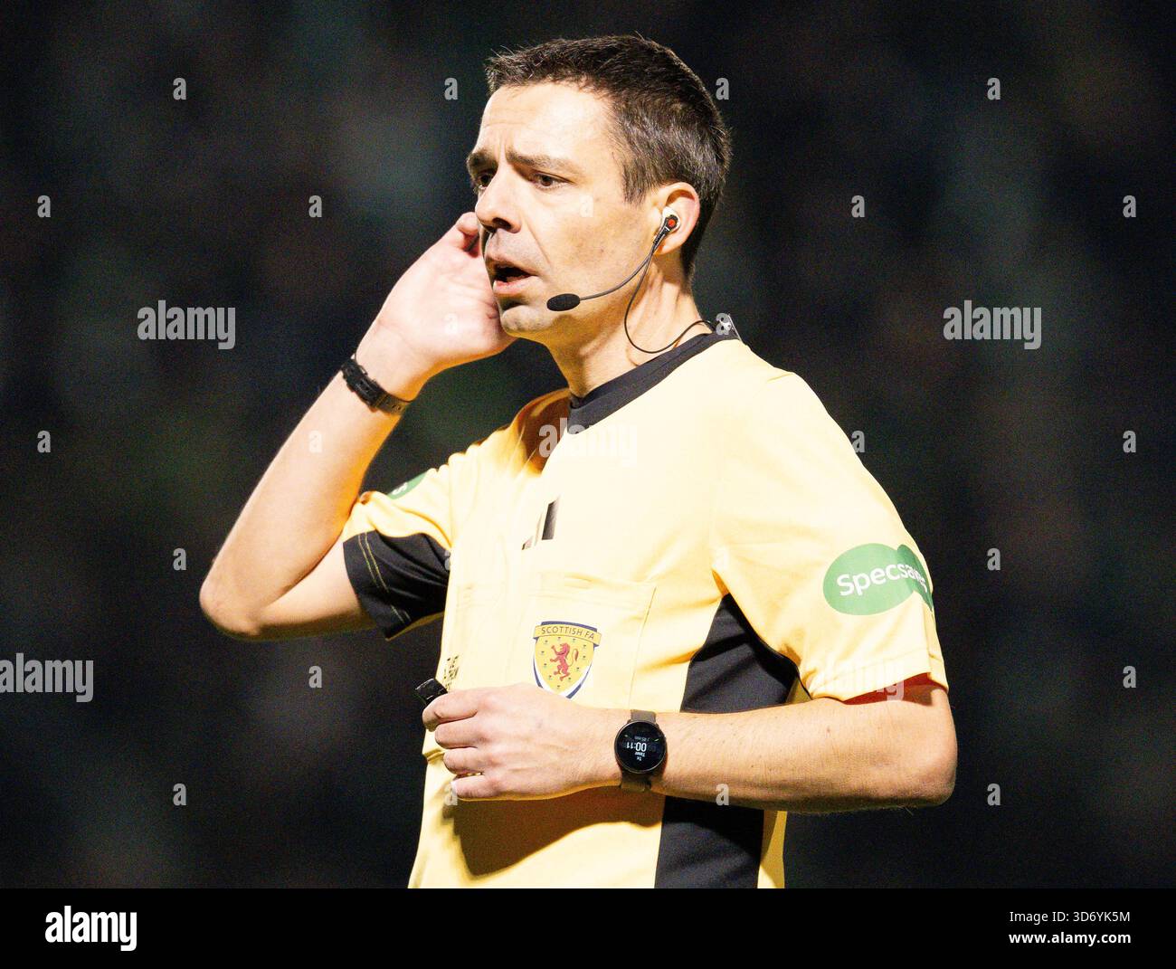 PAISLEY, SCOTLAND - NOVEMBER 22: referee Kevin Clancy during a William ...