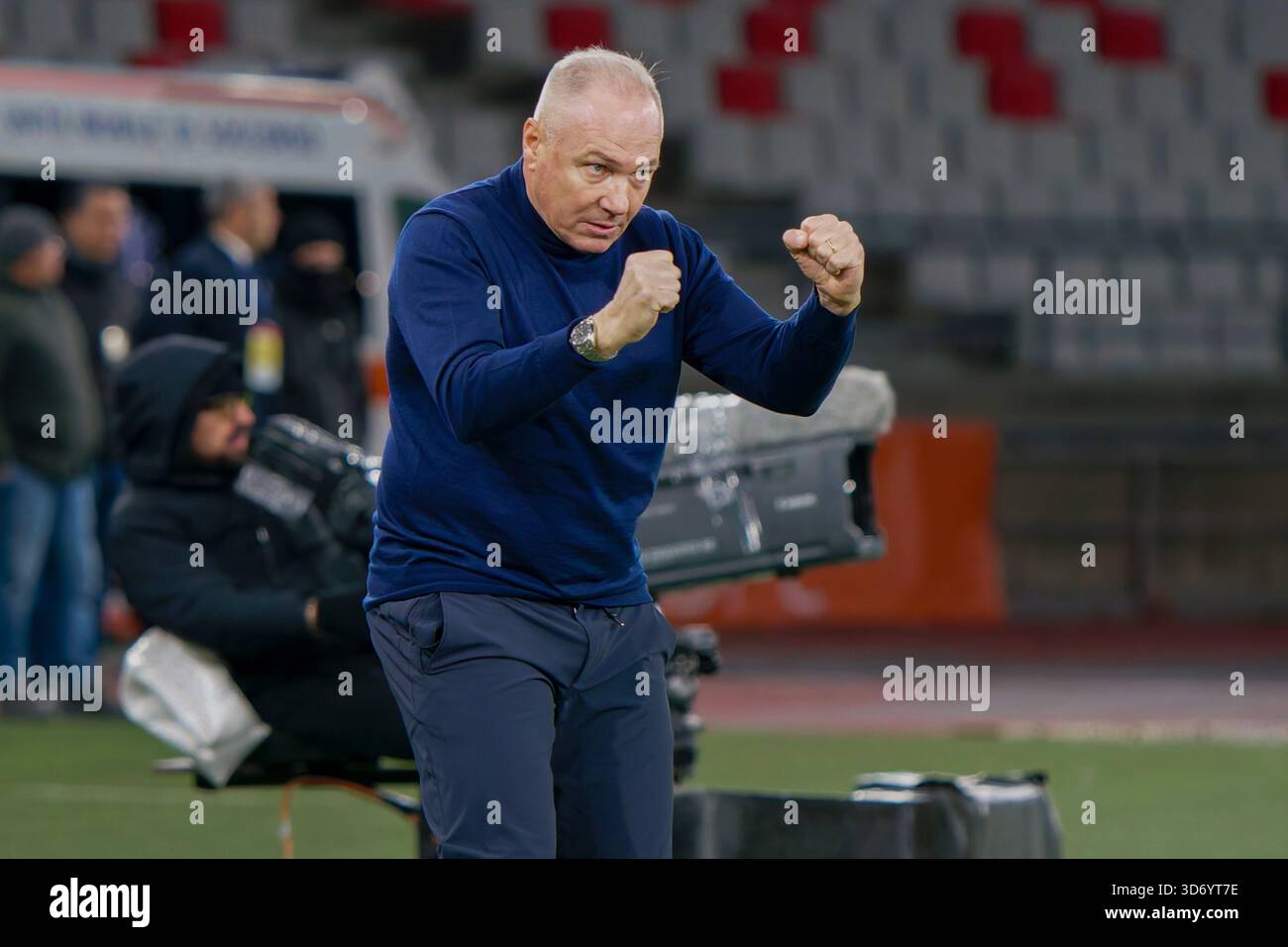 coach Massimiliano Alvini of Frosinone Calcio during SSC Bari vs ...