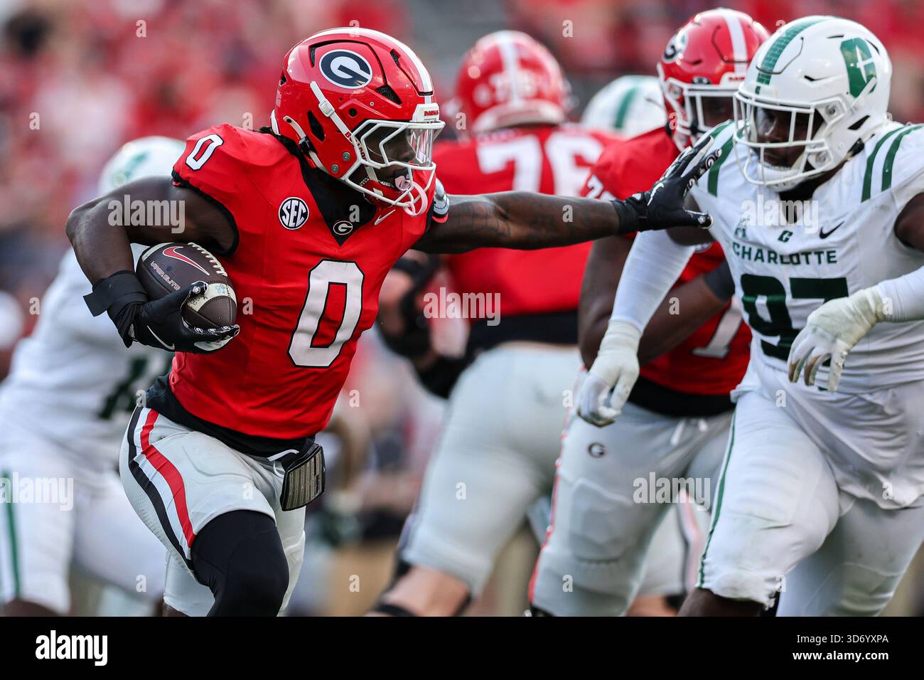 Georgia running back Roderick Robinson II (0) runs with the ball during ...