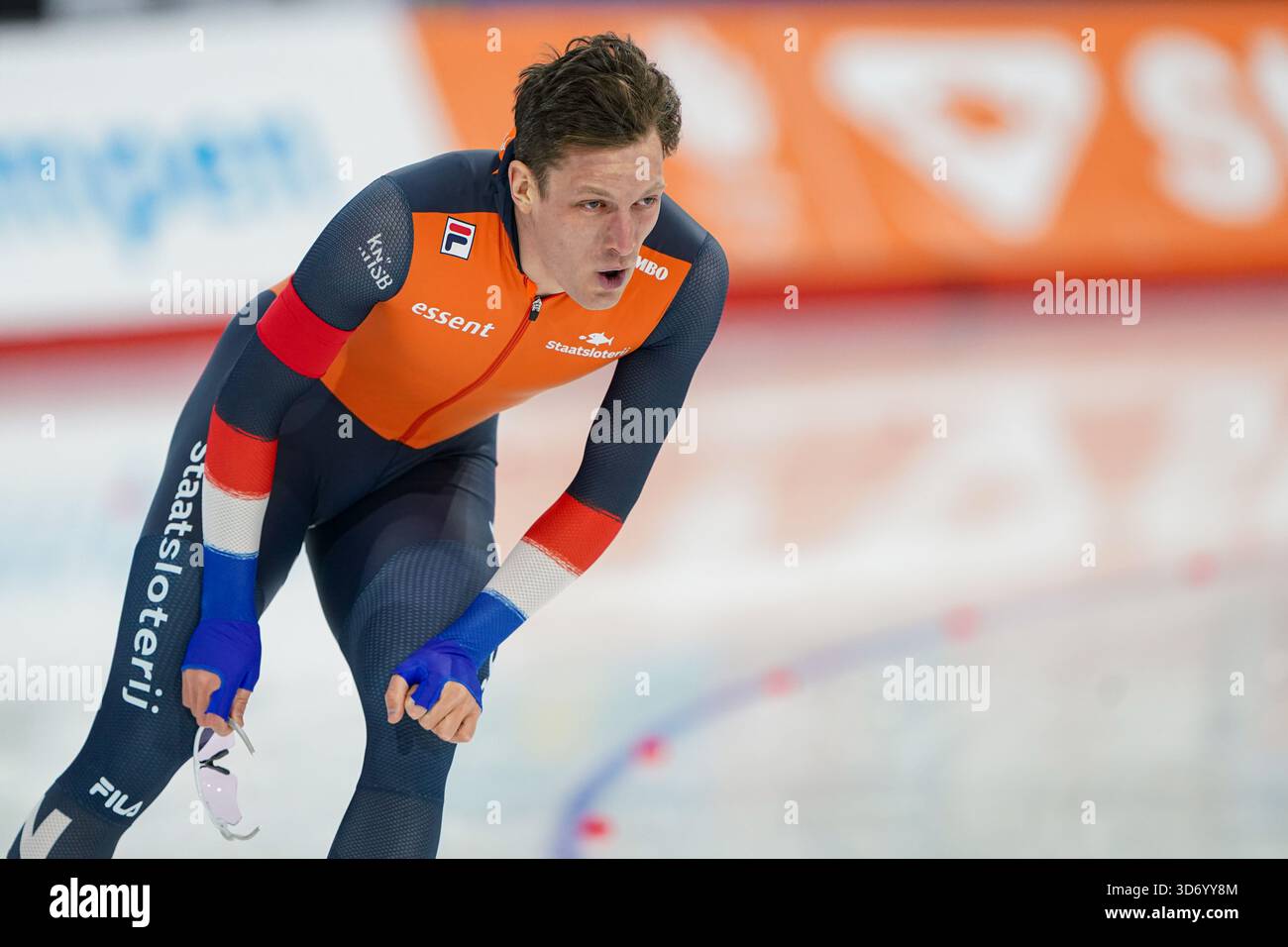 CALGARY, CANADA - NOVEMBER 22: Tijmen Snel of Netherlands during the ...