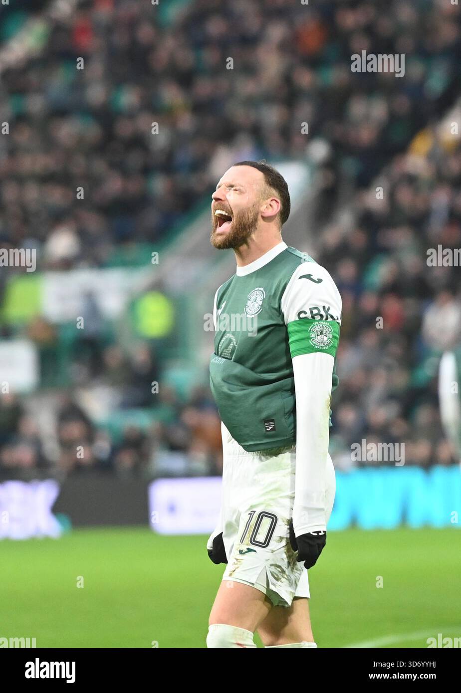 Easter Road Stadium .Edinburgh.Scotland.UK. 22/11/25 Scottish ...