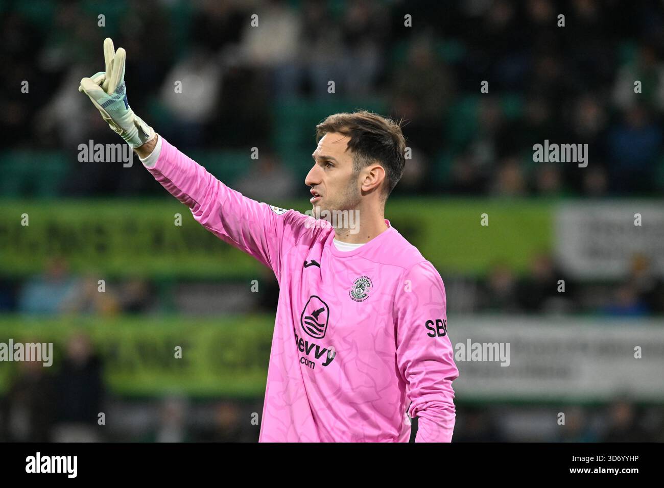 Easter Road Stadium .Edinburgh.Scotland.UK. 22/11/25 Scottish ...