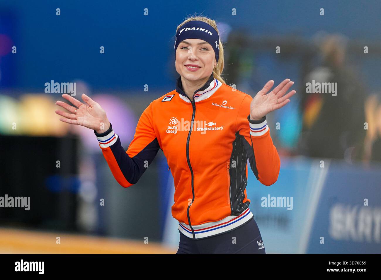 CALGARY, CANADA - NOVEMBER 22: Joy Beune of Netherlands during the ISU ...