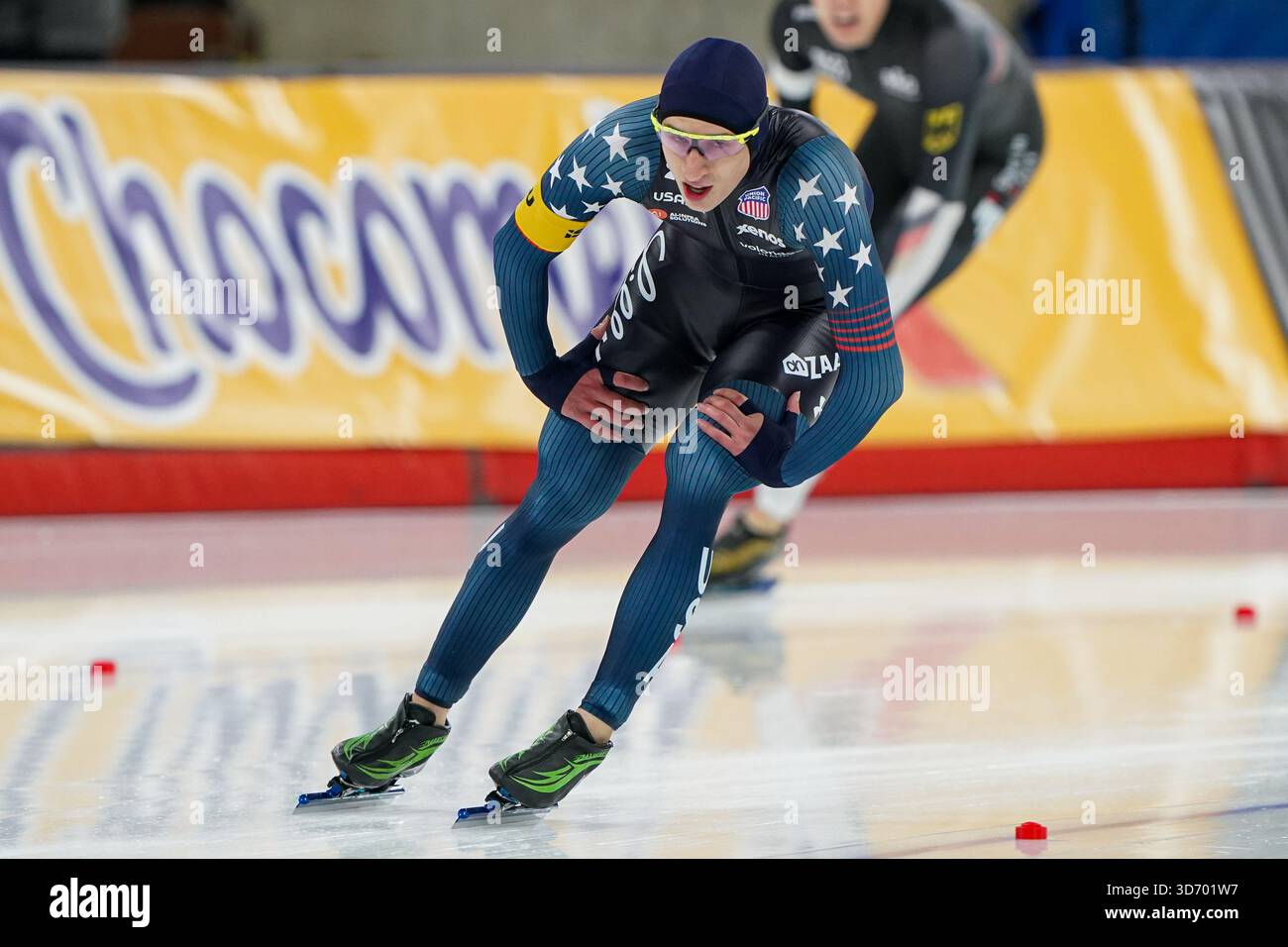 CALGARY, CANADA - NOVEMBER 22: Jordan Stolz of United States of America ...