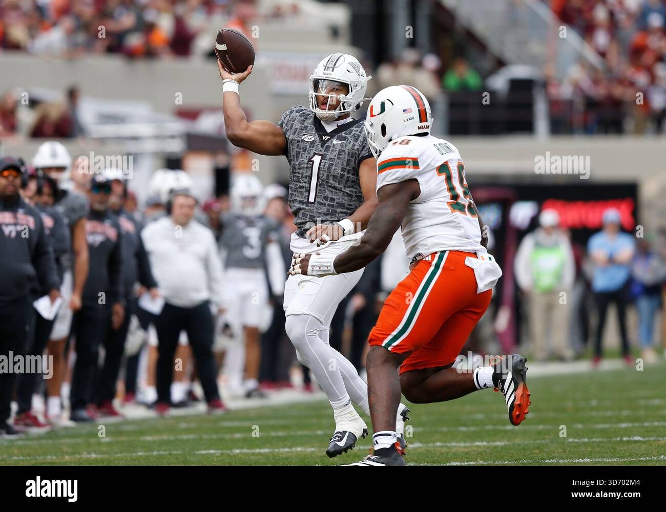BLACKSBURG, VA - NOVEMBER 22: Virginia Tech Hokies quarterback Kyron ...