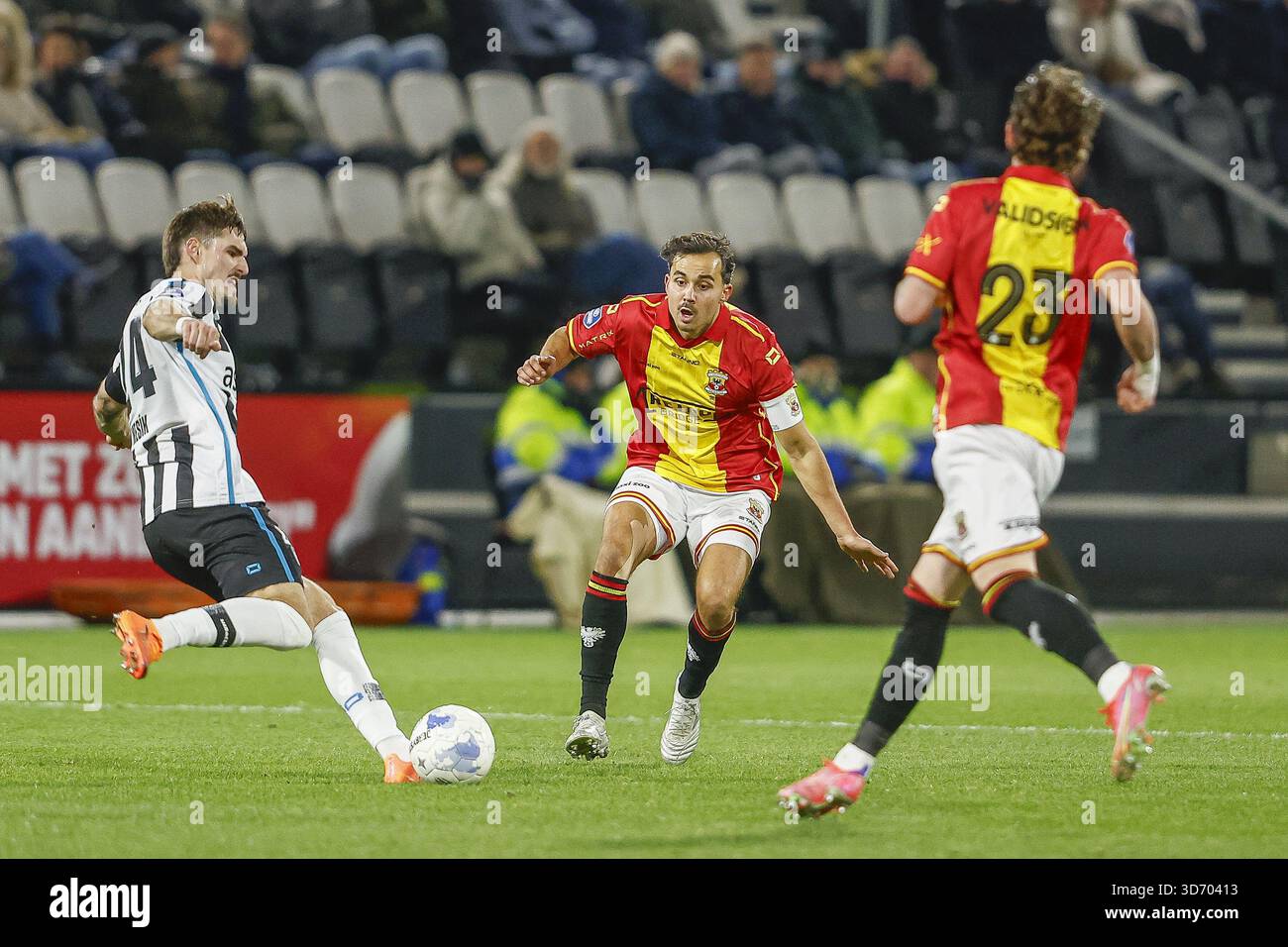 ALMELO , 22-11-2025 , Asito Stadium , season 2025 / 2026 , Dutch ...