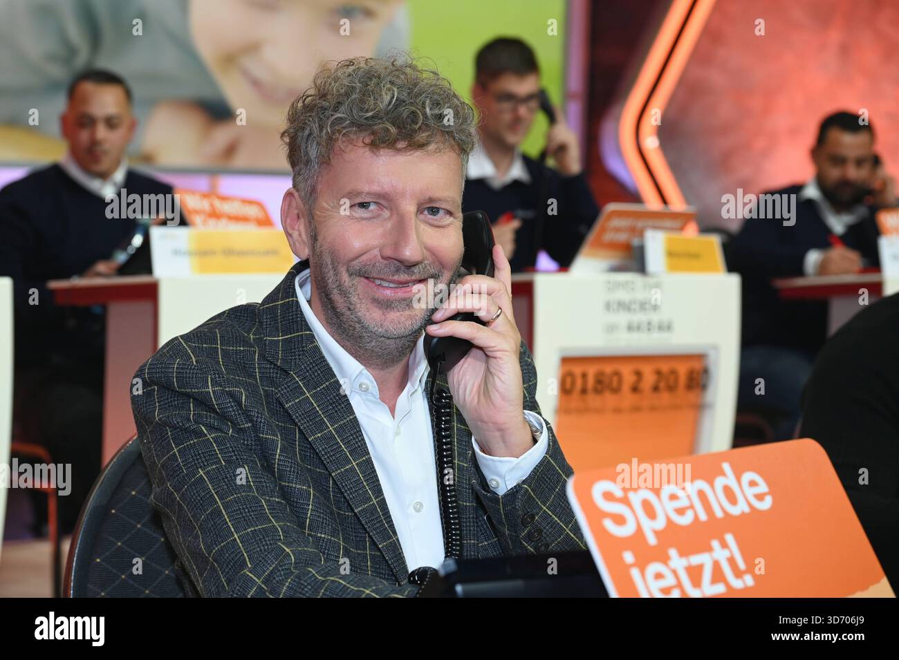 Moderator Thorsten Schorn nimmt am 30. RTL Spendenmarathon wir helfen ...