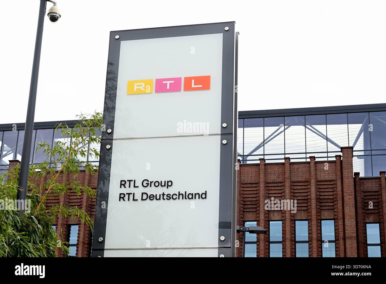 Logo, Schriftzug vin RTL Television, kurz RTL, ein deutschsprachiger ...