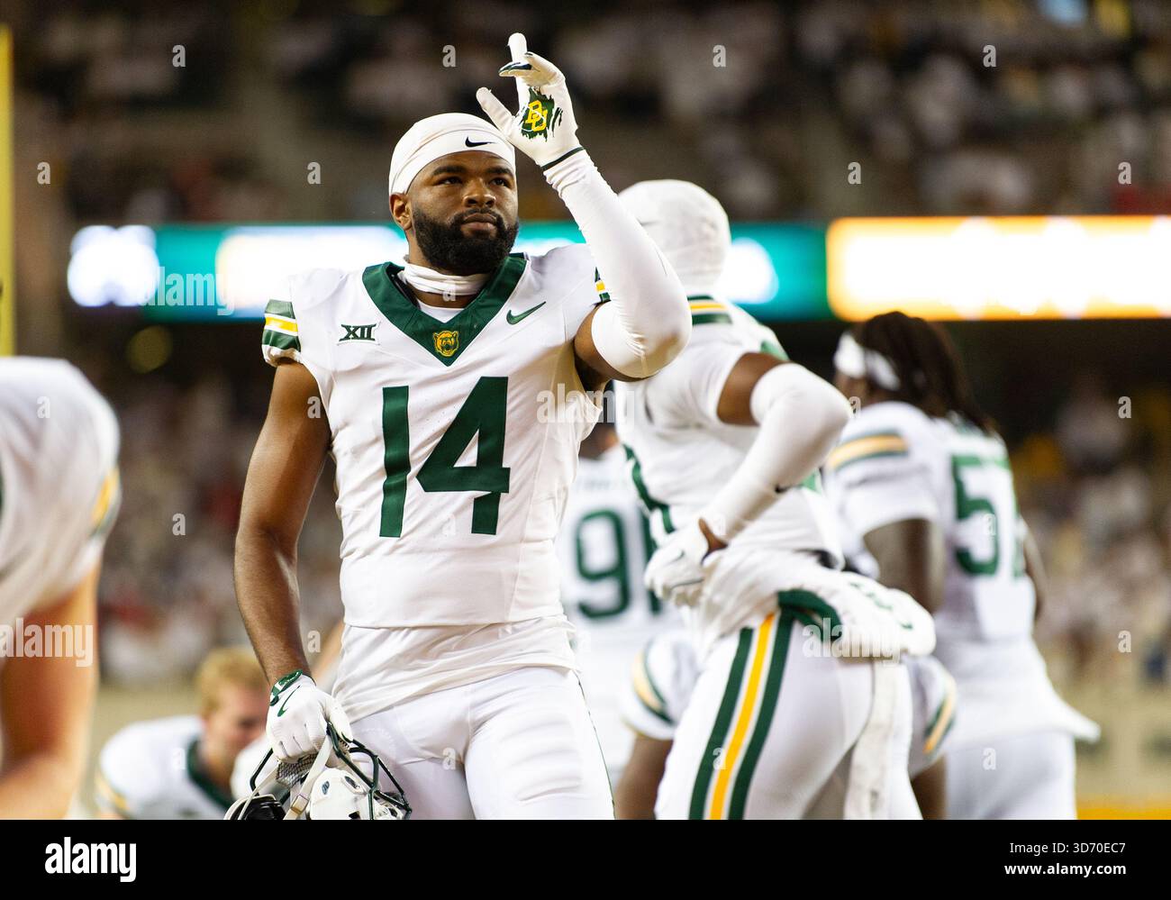 November 15, 2025 Baylor Bears cornerback Kj Makins (14) before the NCAA Football game between ...