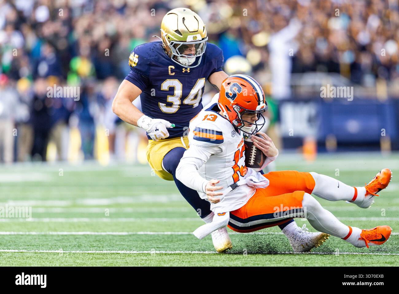 November 22, 2025: Notre Dame linebacker Drayk Bowen (34) makes the ...