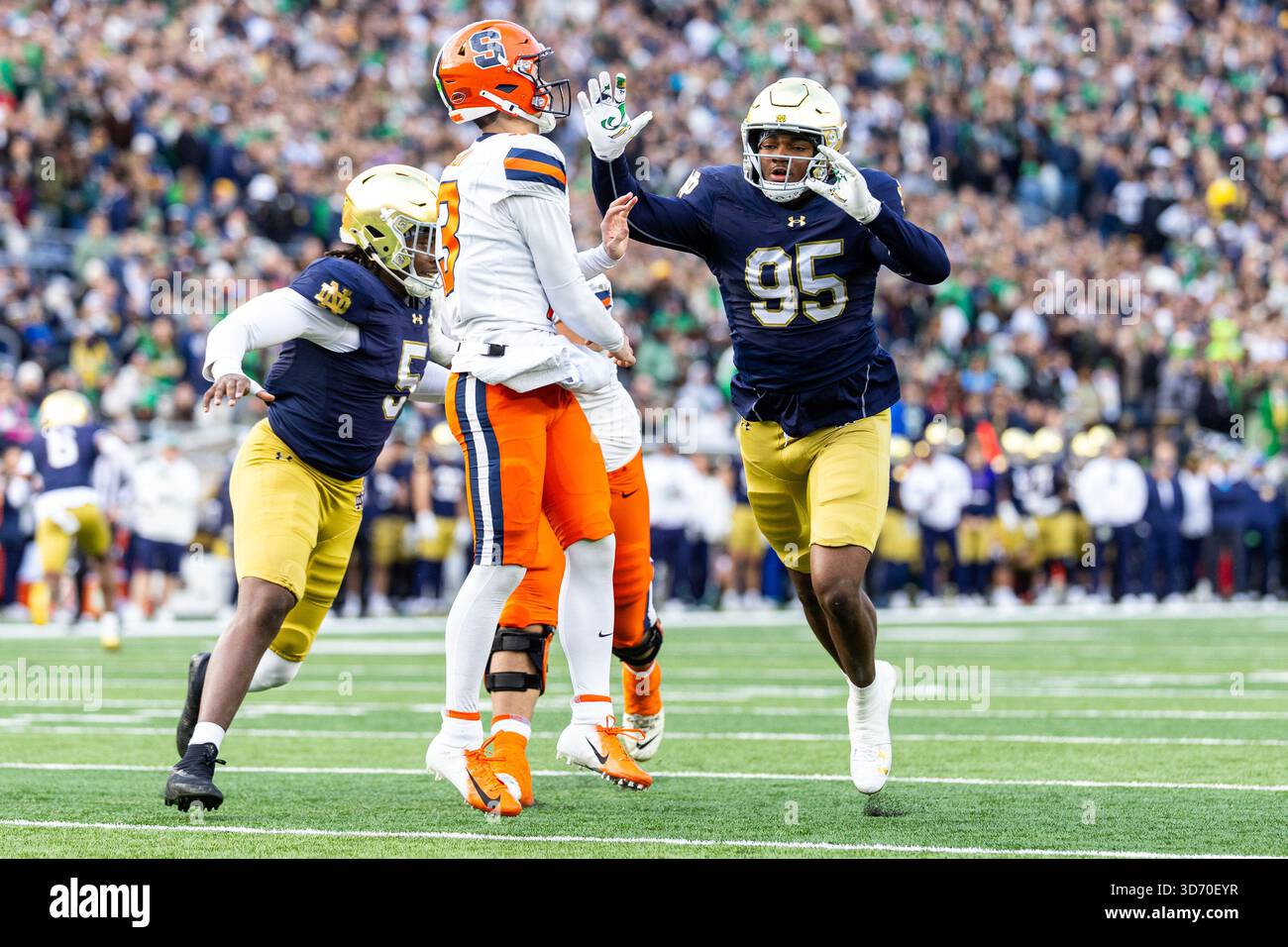 November 22, 2025: Notre Dame defensive lineman Bryce Young (95 ...