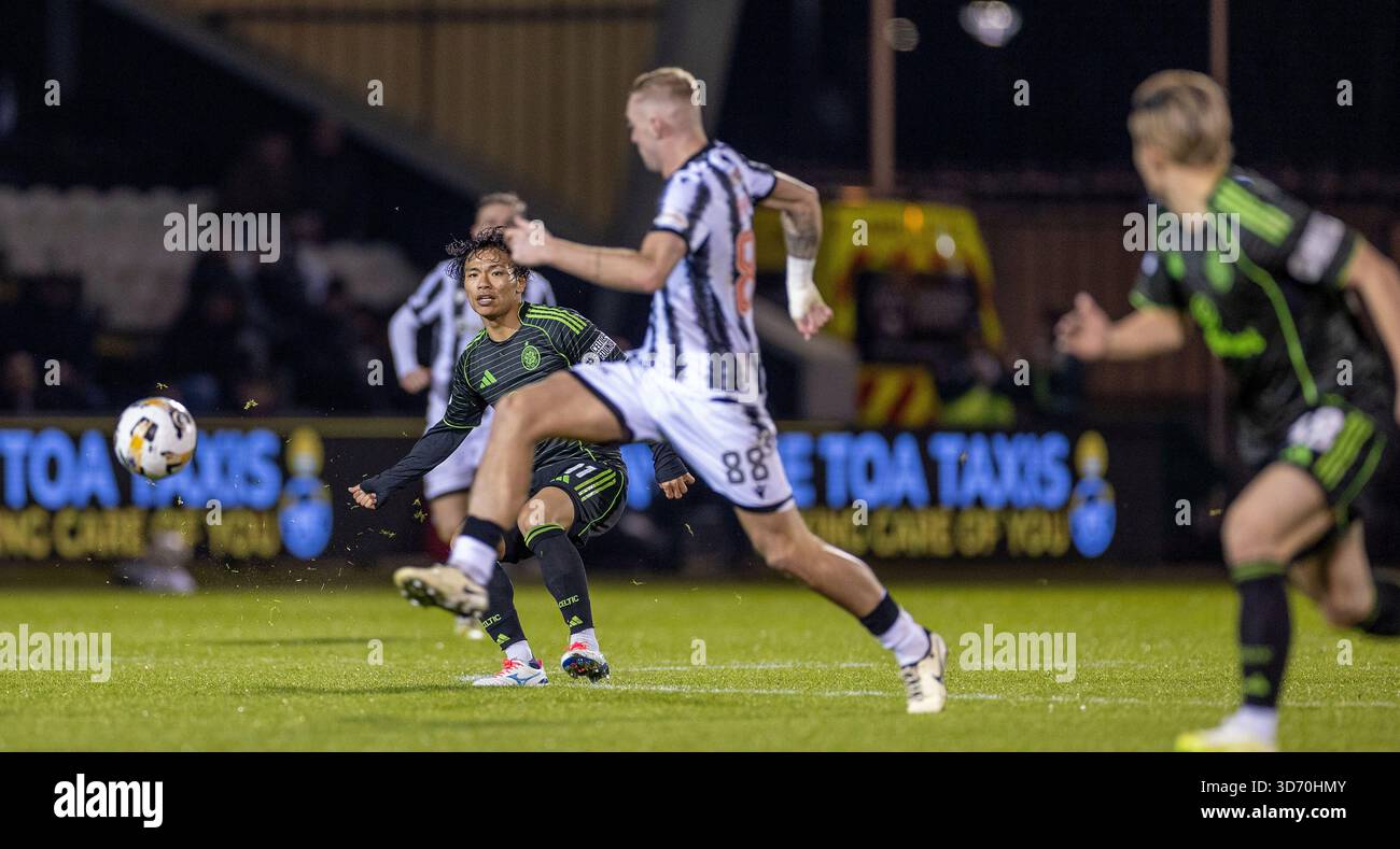 22nd November 2025; St Mirren Park, Paisley, Renfrewshire, Scotland ...