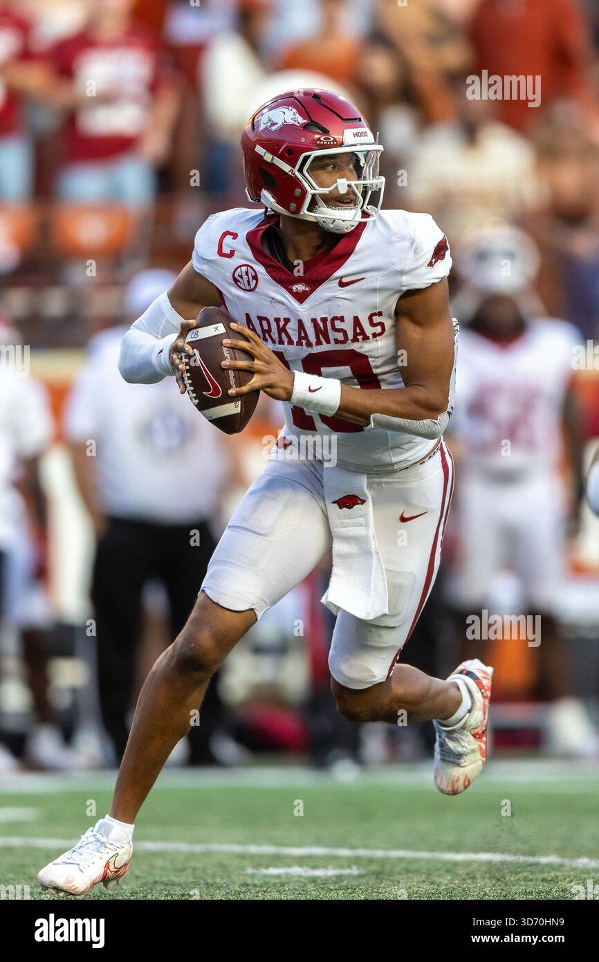 Arkansas quarterback Taylen Green (10) looks for a receiver against ...