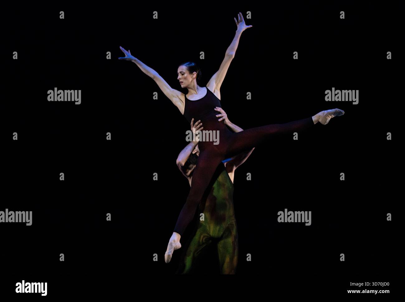 Dancers of Dutch National Ballet perform 'Frank Bridge Variations ...