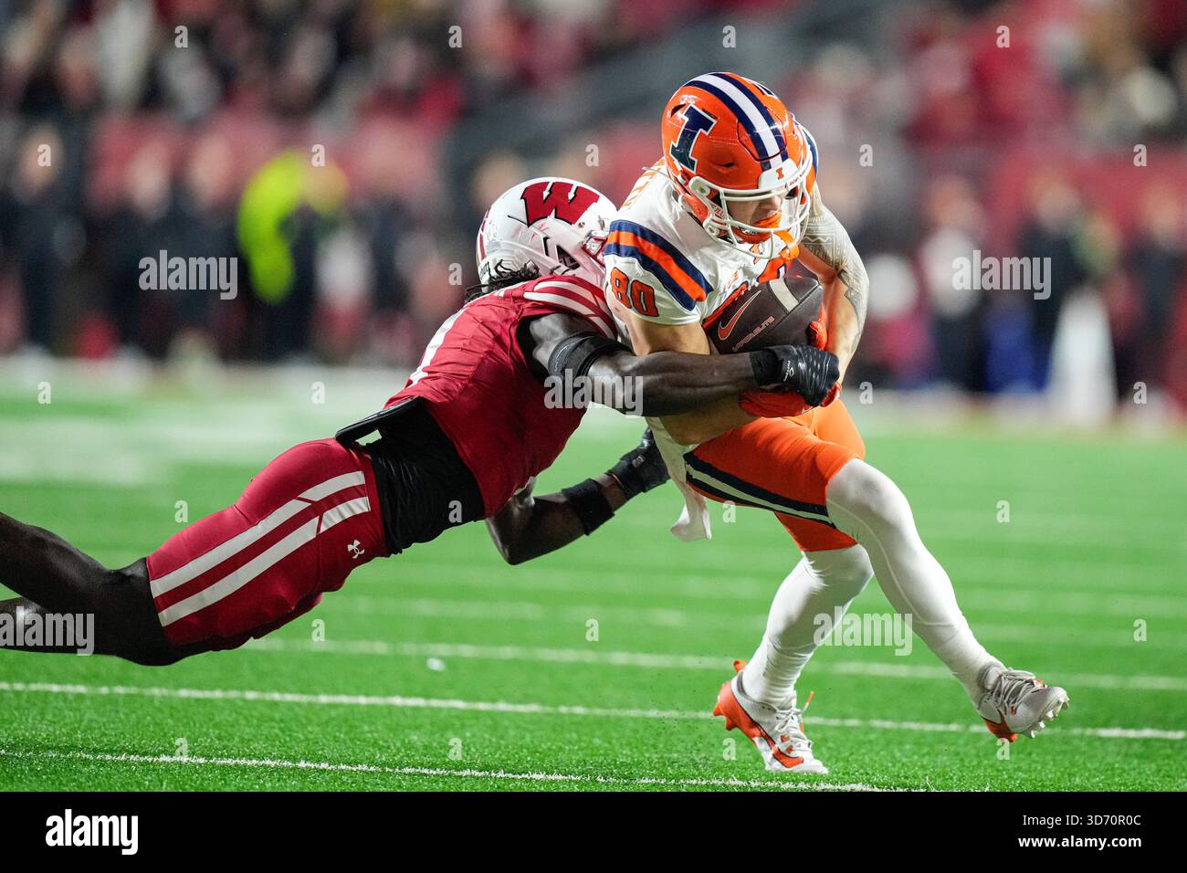 Illinois wide receiver Hank Beatty (80) runs against Wisconsin ...