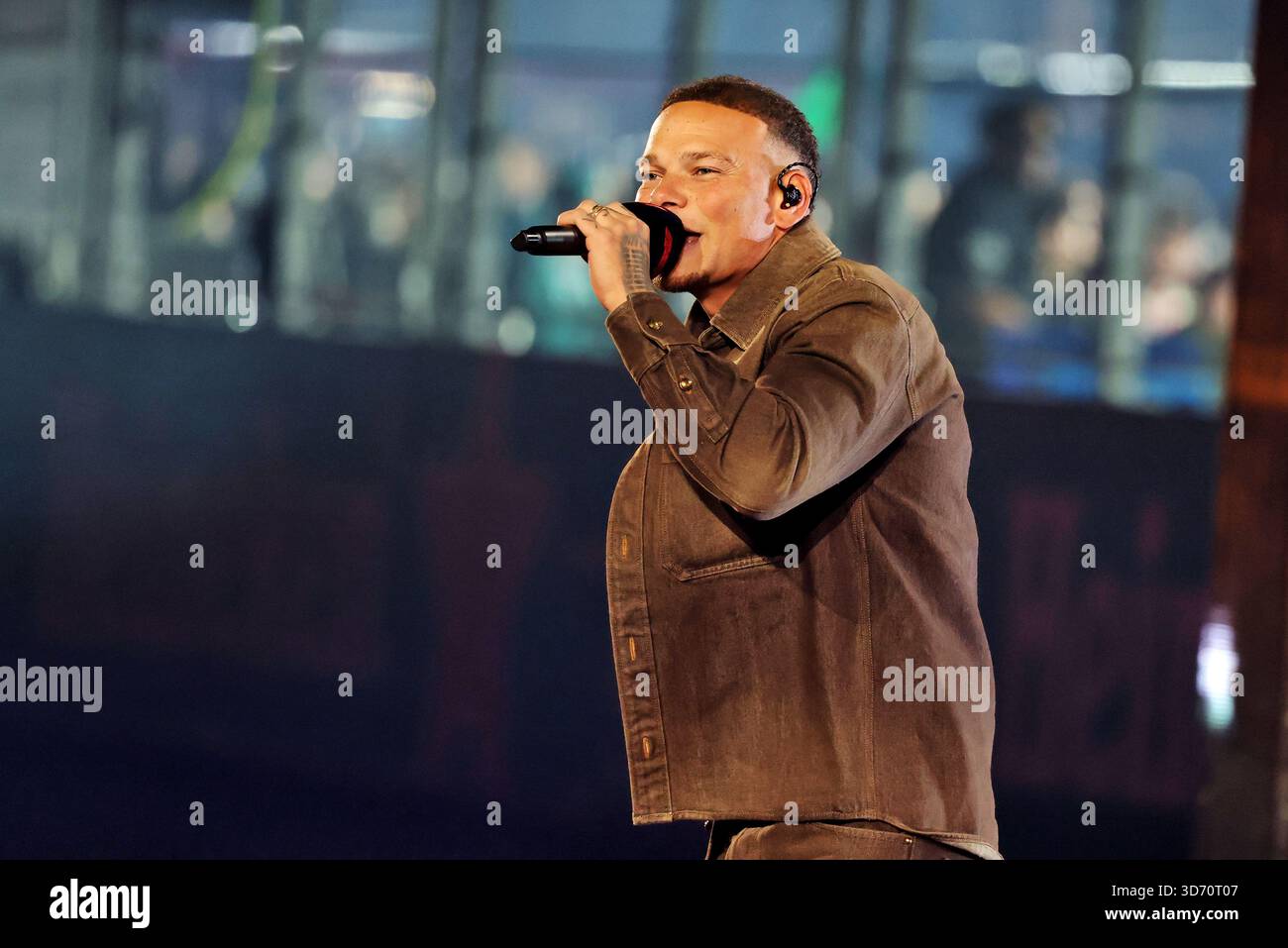 Kane Brown (USA) Singer on the drivers' parade. 22.11.2025. Formula 1 ...