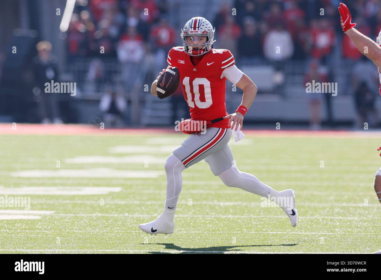 Ohio State quarterback Julian Sayin plays against Rutgers during an ...