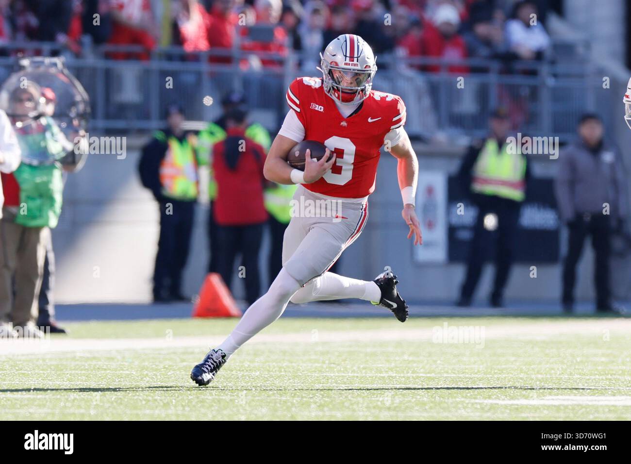 Ohio State quarterback Lincoln Kienholz plays against Rutgers during an ...
