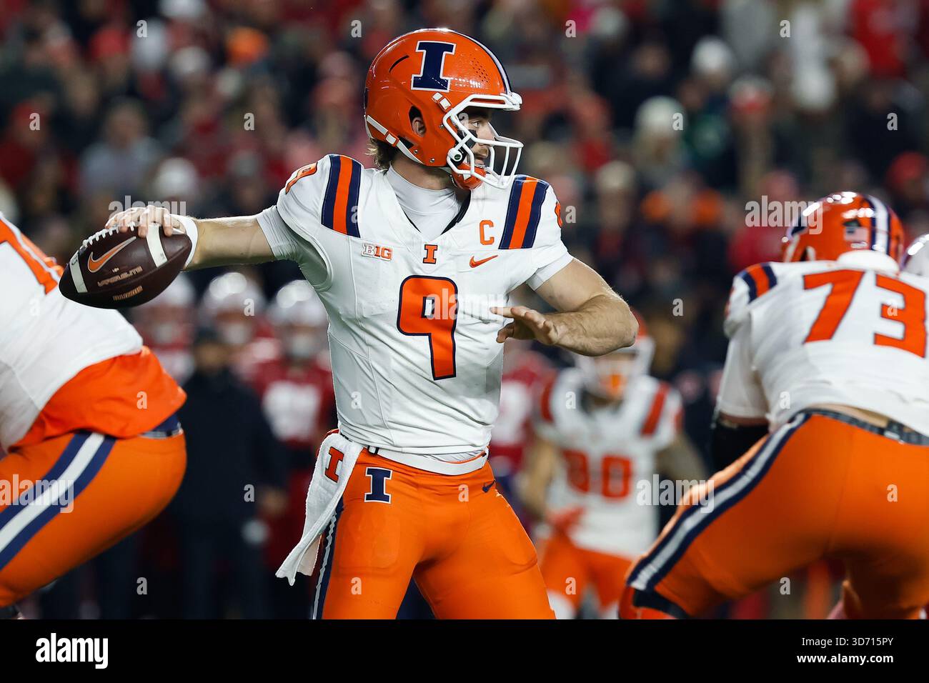 November 22, 2025: Illinois Fighting Illini quarterback Luke Altmyer (9 ...