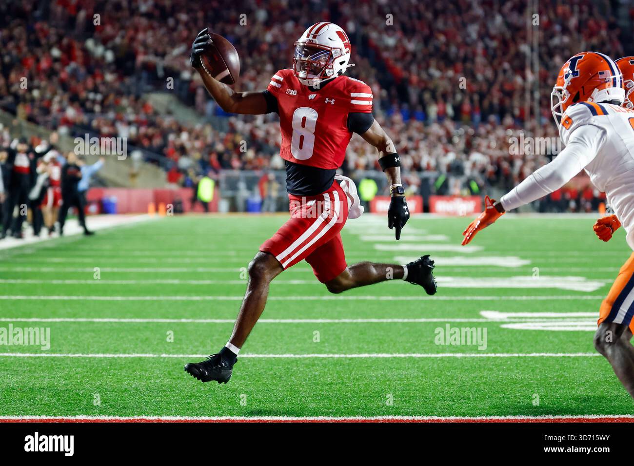 November 22, 2025: Wisconsin Badgers wide receiver Vinny Anthony II (8 ...
