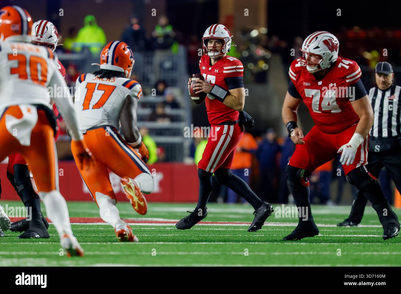 November 22, 2025: Wisconsin Badgers quarterback Hunter Simmons (15 ...
