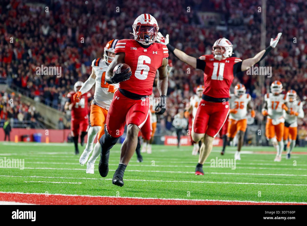 November 22, 2025: Wisconsin Badgers running back Darrion Dupree (6 ...