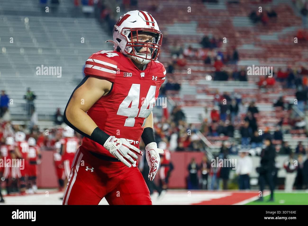 November 22, 2025: Wisconsin Badgers linebacker Cooper Catalano (44 ...