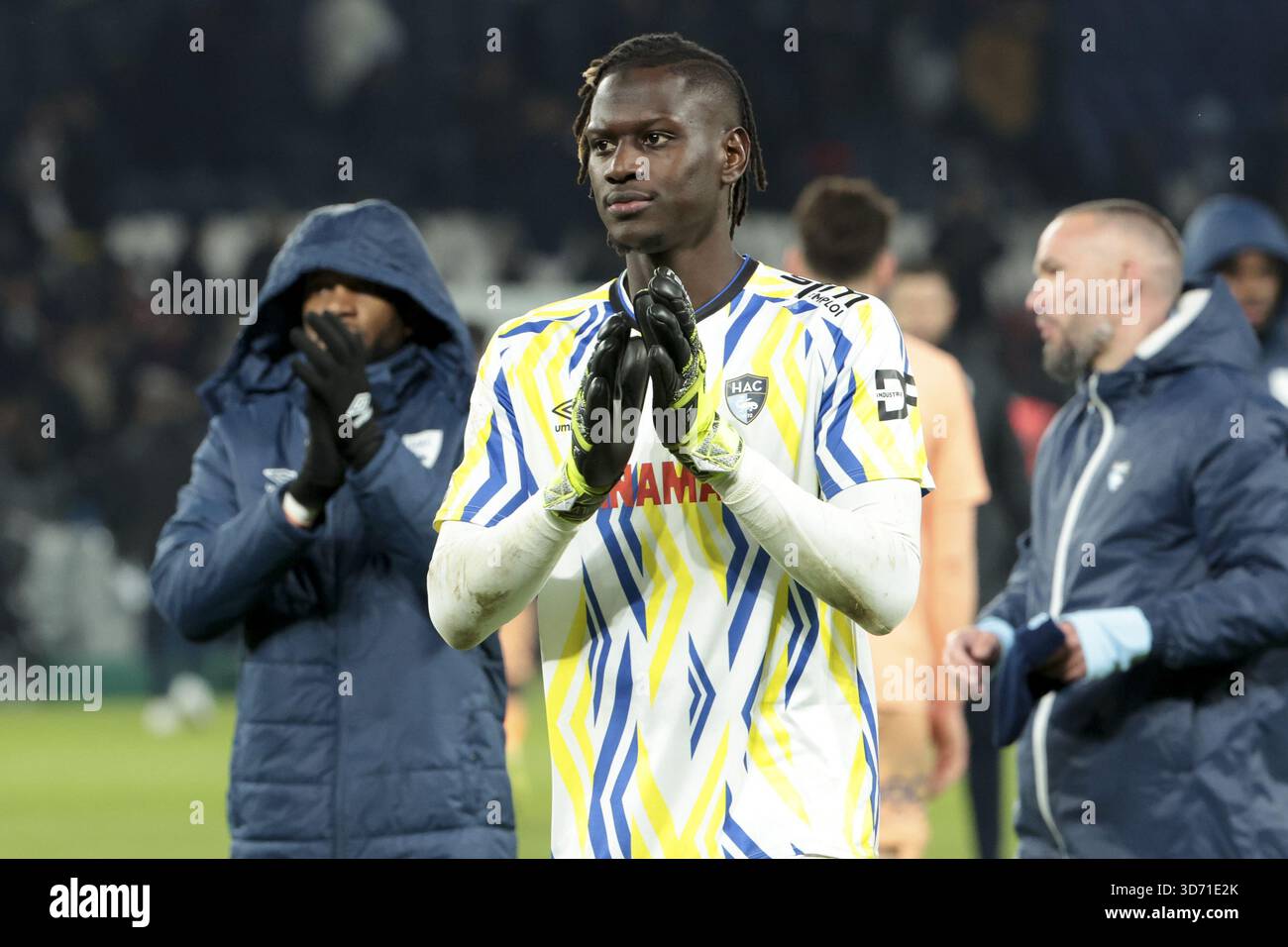 Goalkeeper of Le Havre Mory Diaw salutes the supporters following the ...